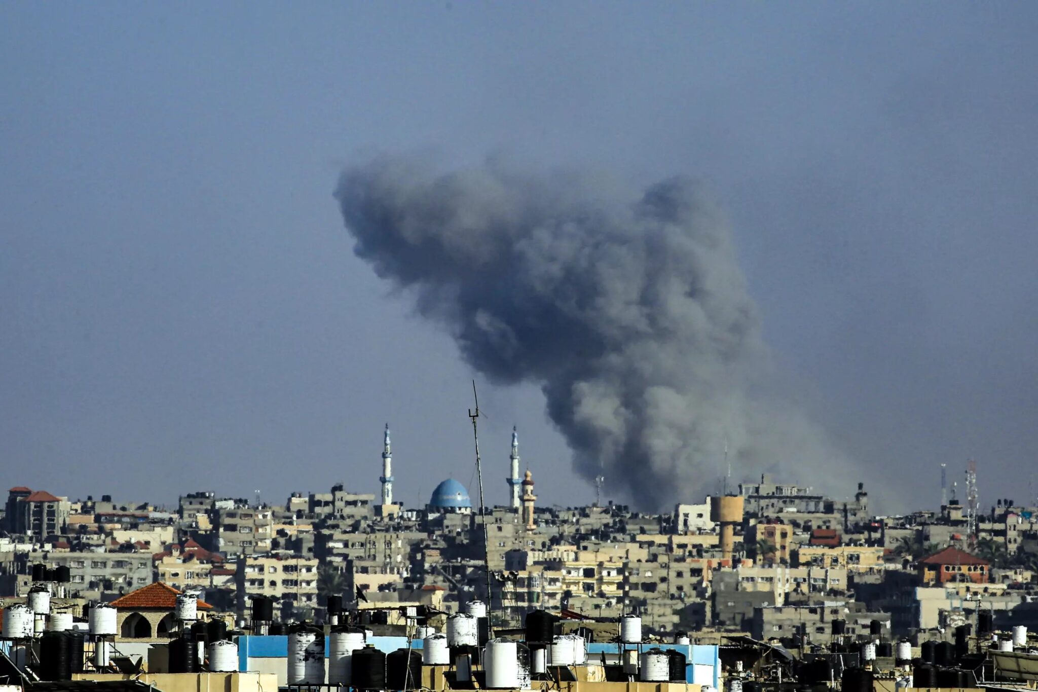 21 killed, dozens wounded in fresh Israeli strikes on Rafah tent area ...