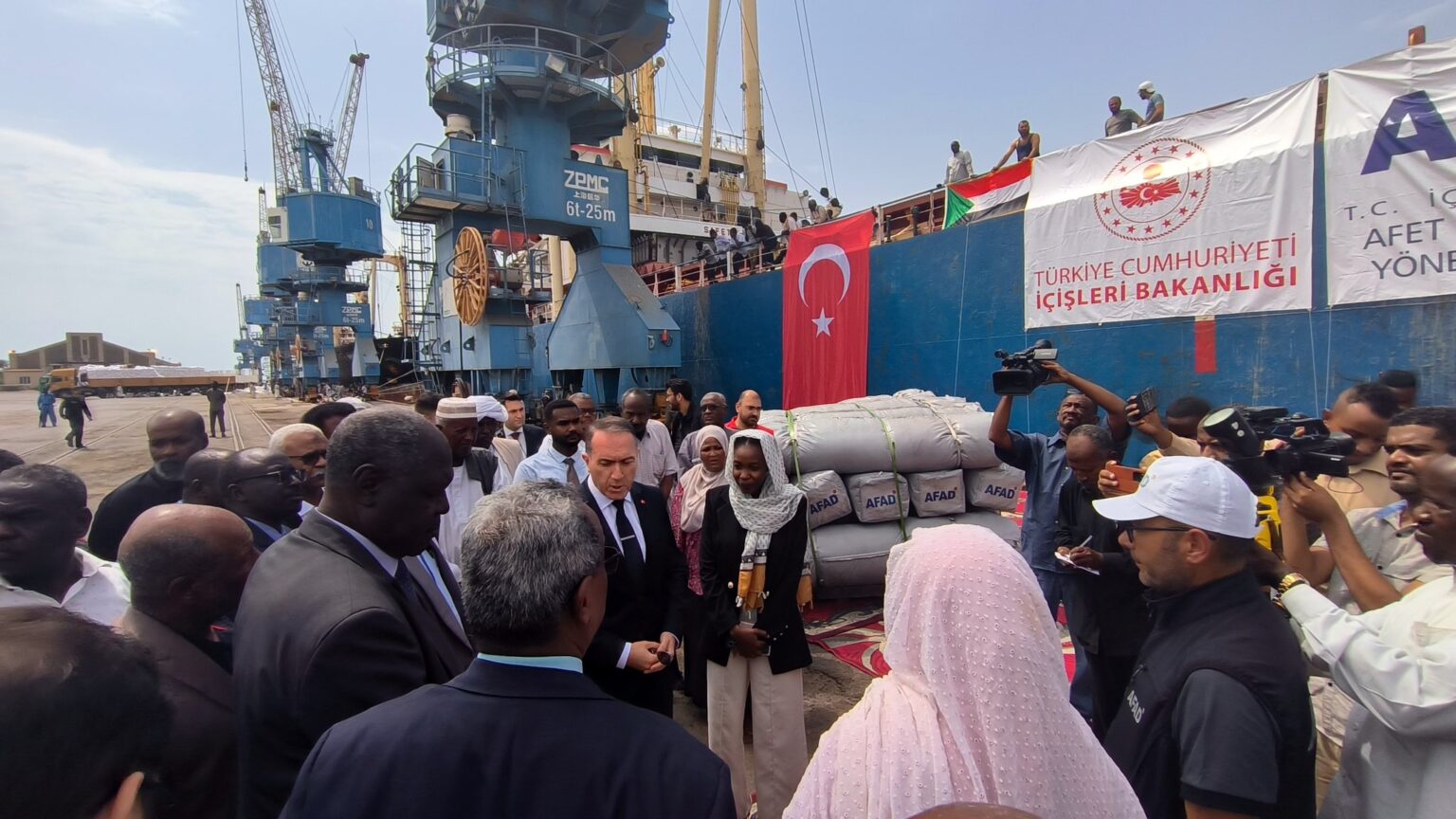 Another batch of aid reaches Sudan from Turkey